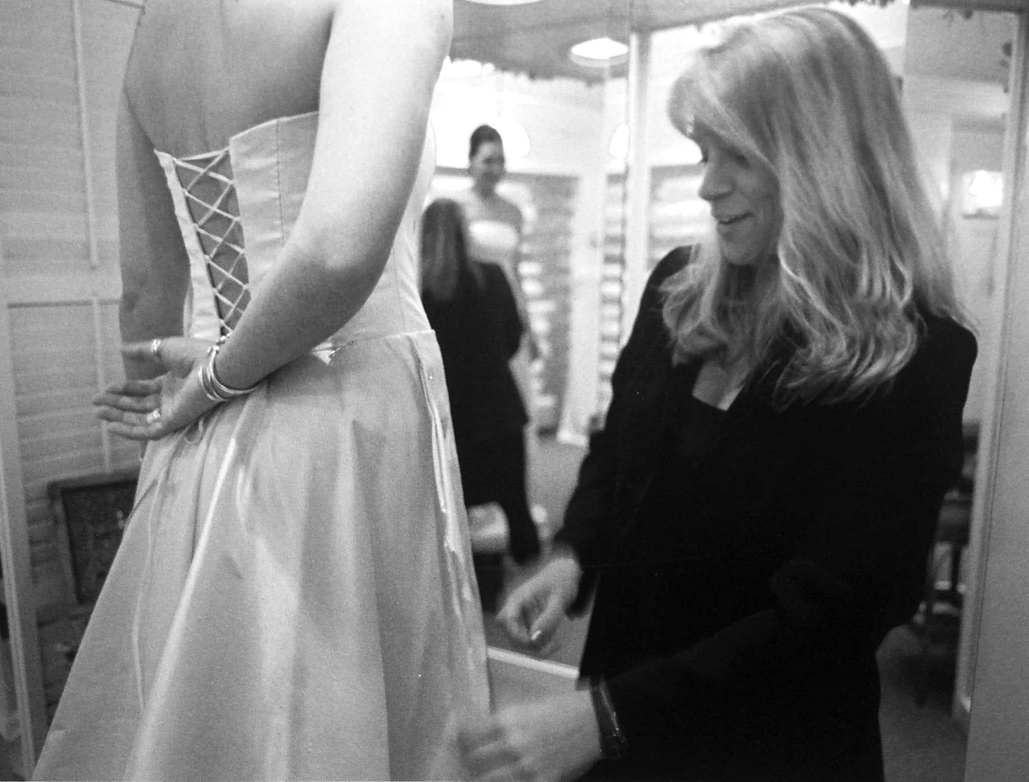 Sewly Yours Bridalwear - Duback Photography